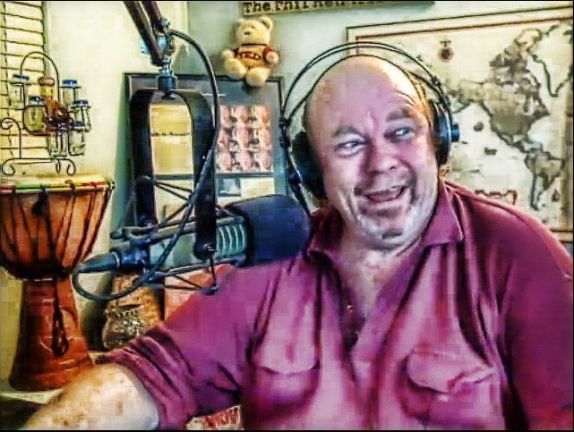 One Serial Murderer's Opinion - The Phil Hendrie Show