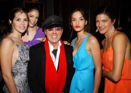 Everyone's Waiting For Phil's KFI Show Tonight! 7pm at KFIAM640 (click ...