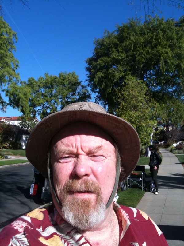 Shots from the set of "New Girl" - The Phil Hendrie Show